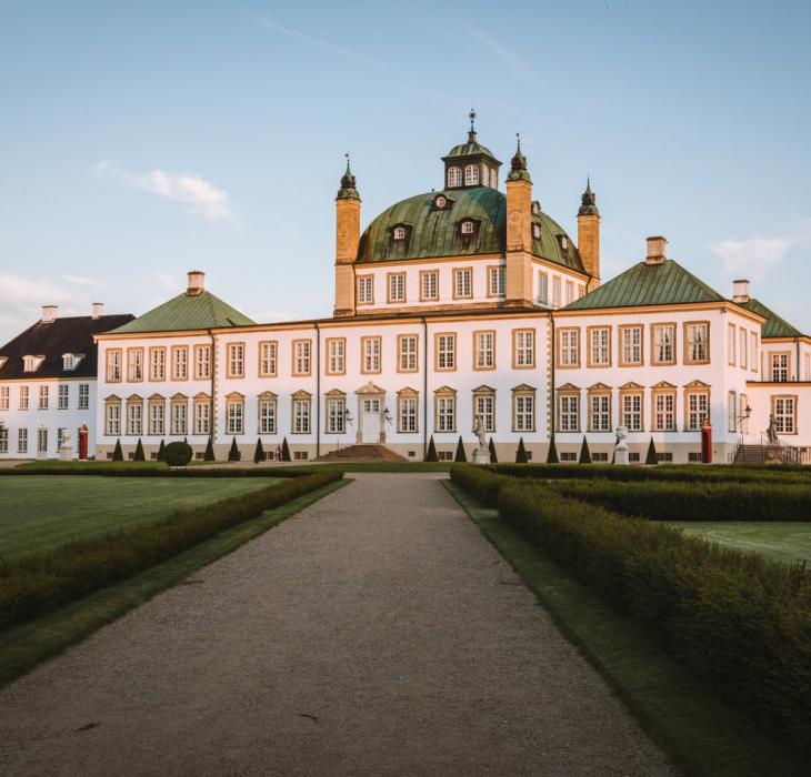 Nordsjælland | Hyggelige kystbyer og imponerende slotte i Kongernes ...